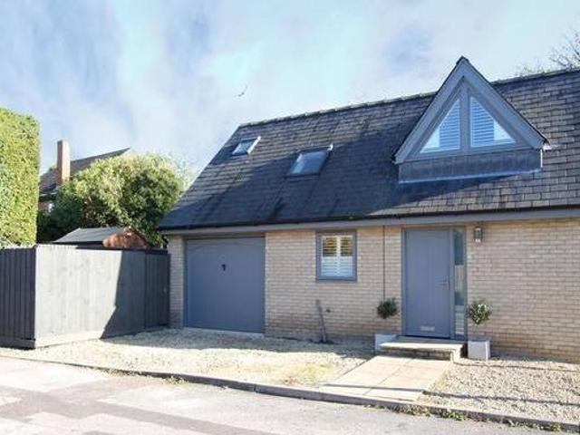 2 bedroom detached house for sale in Girton Cambridge CB3