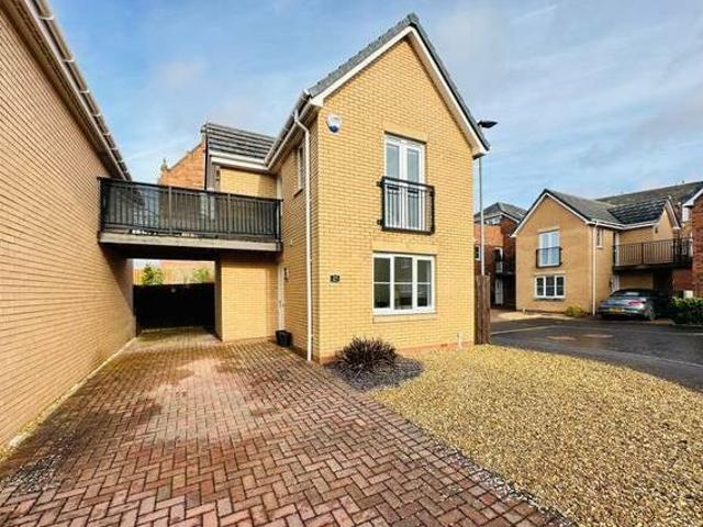 2 bedroom detached house for sale in Grammar School Walk Uddingston Glasgow G71