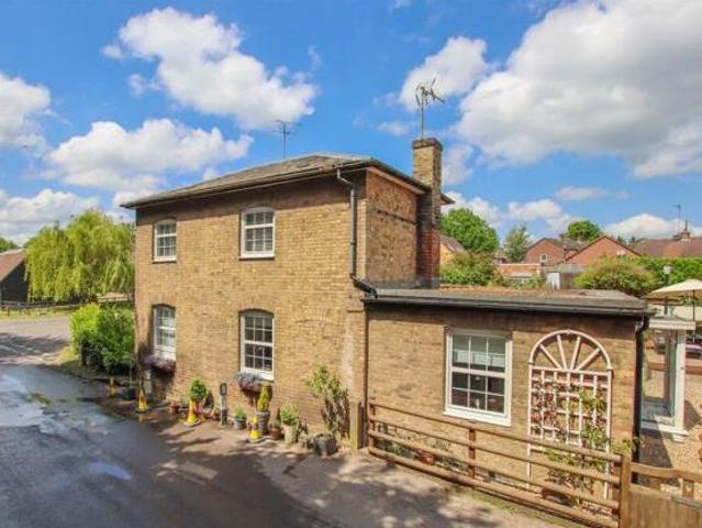 2 Bedroom Detached House For Sale In Dane End