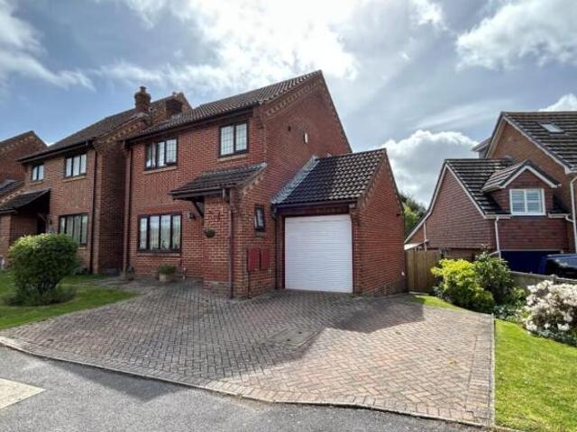 2 bedroom detached house for sale in Edwina Drive, Poole, Dorset, BH17