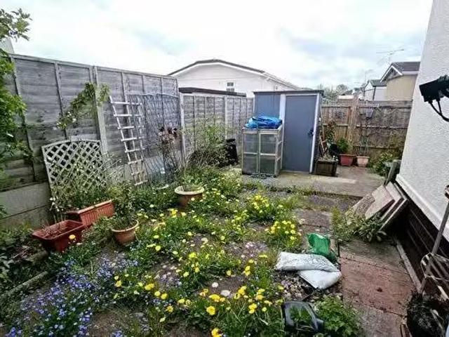 2 Bedroom Detached House For Sale In Kings Acre, Hereford, HR4