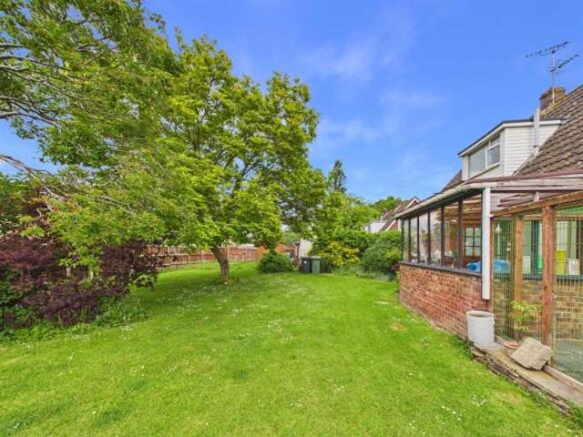 2 bedroom detached house for sale in Hilton Close, Hempsted, GL2