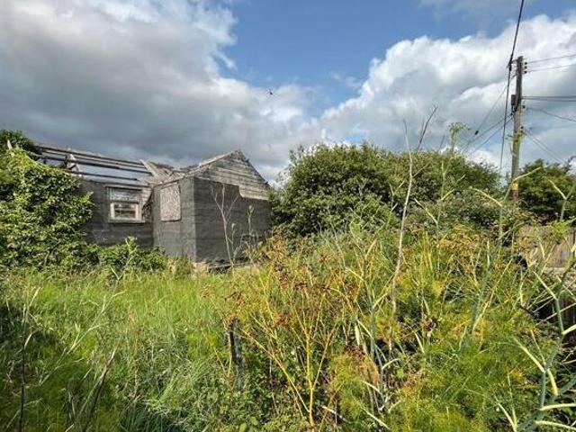 2 Bedroom Detached House For Sale In Jaywick