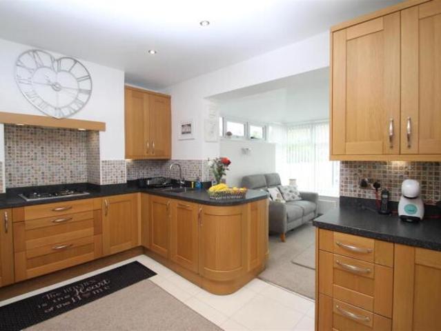 2 bedroom detached house for sale in Otley Road, Harrogate, HG2