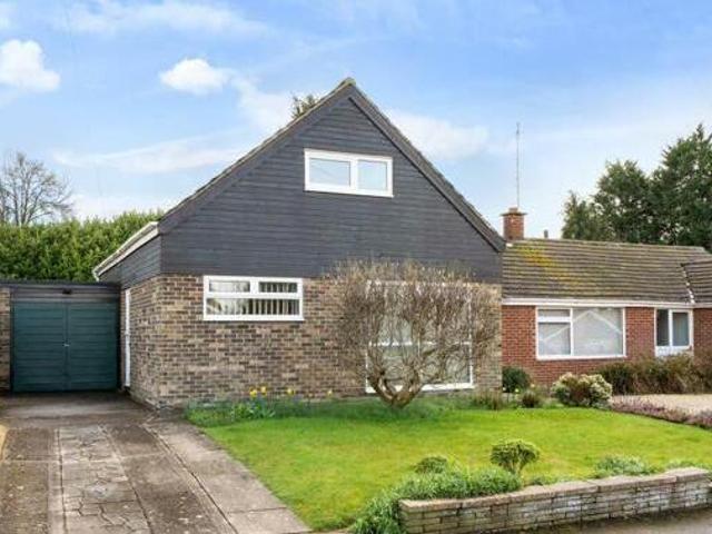 2 Bedroom Detached House For Sale In Oxford