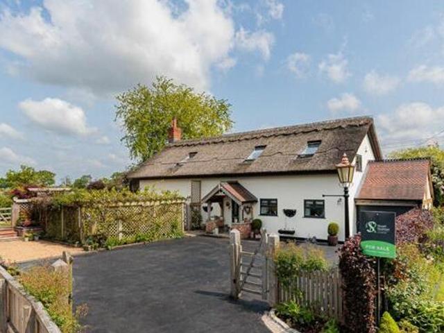 2 Bedroom Detached House For Sale In Lower Peover