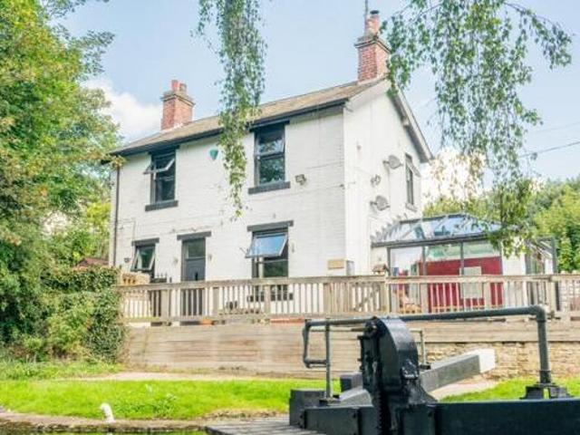2 Bedroom Detached House For Sale In Lock Street