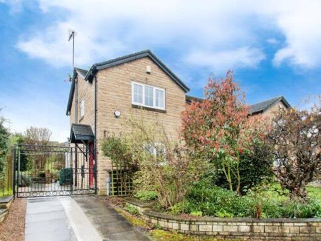 2 Bedroom Detached House For Sale In Leeds, West Yorkshire