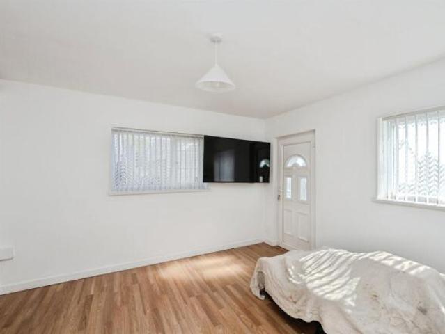 2 bedroom detached house for sale in Morris Street, Morriston, Swansea, SA6