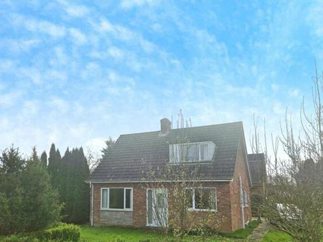 2 Bedroom Detached House For Sale In Norwich, Norfolk