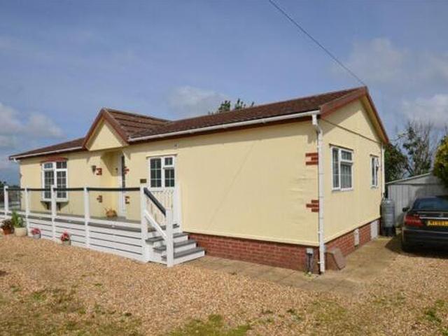 2 Bedroom Detached House For Sale In North Roskear, Camborne