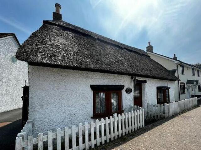 2 Bedroom Detached House For Sale In New Milton