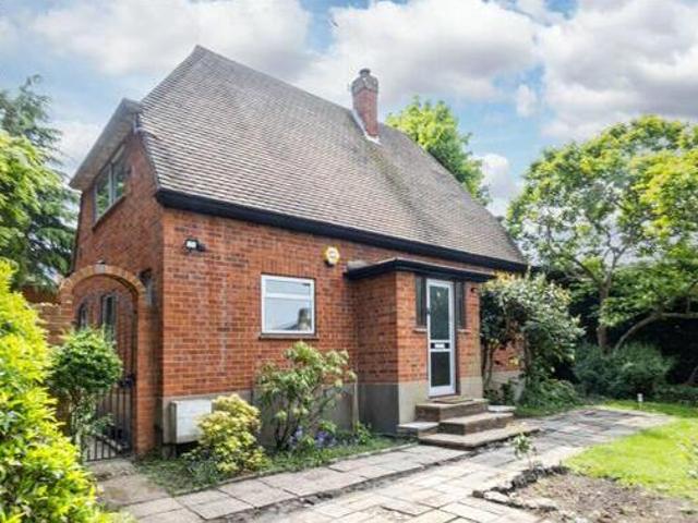 2 Bedroom Detached House For Sale In Sevenoaks, Kent