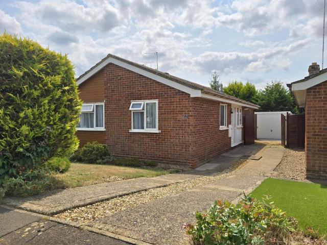 2 bedroom detached house for sale in Sherwood Avenue, Kingsthorpe, NN2 8TE, NN2