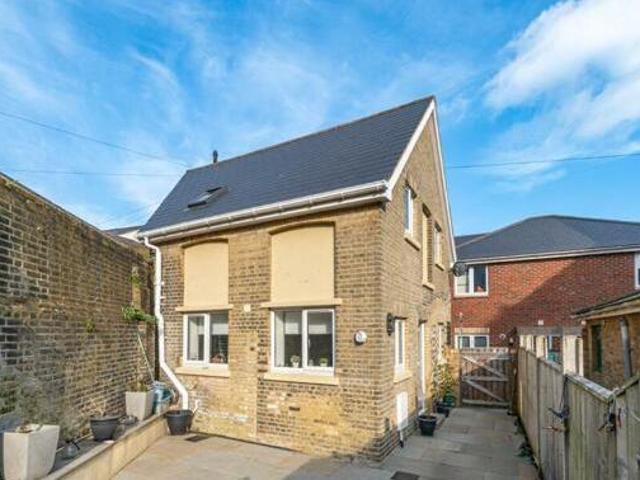 2 Bedroom Detached House For Sale In St. Johns Road