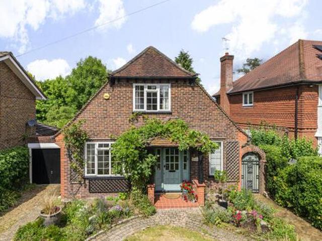 2 Bedroom Detached House For Sale In Surrey