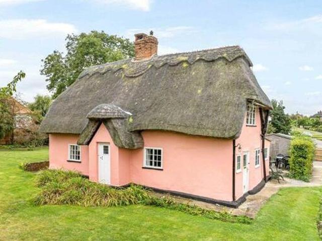 2 Bedroom Detached House For Sale In Payne End