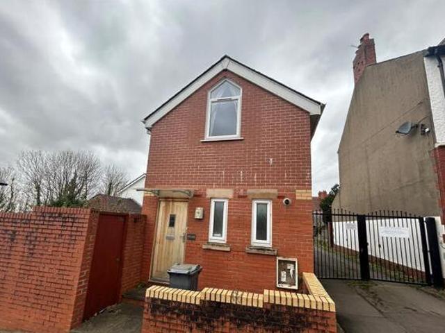 2 Bedroom Detached House For Sale In Penylan