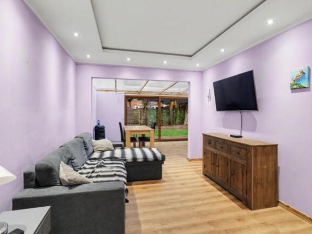 2 bedroom detached house for sale in Perryman Way, Slough, Berkshire, SL2 2HF, SL2