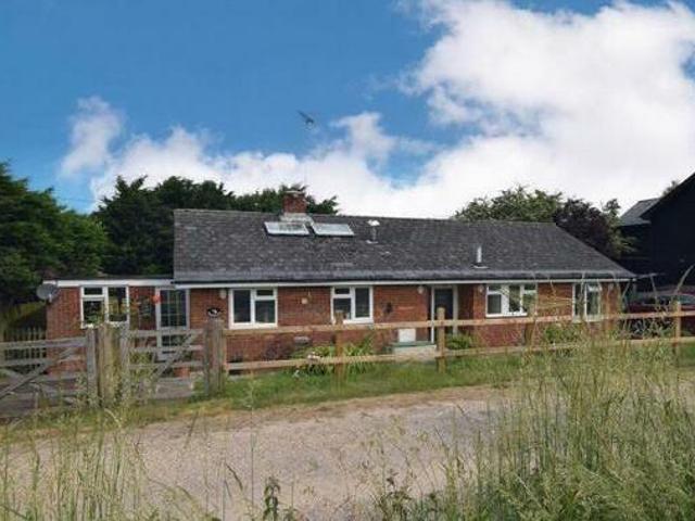 2 Bedroom Detached House For Sale In Ropley, Alersford