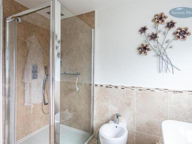 2 bedroom detached house for sale in Racker Way, Rivelin, Sheffield, S6