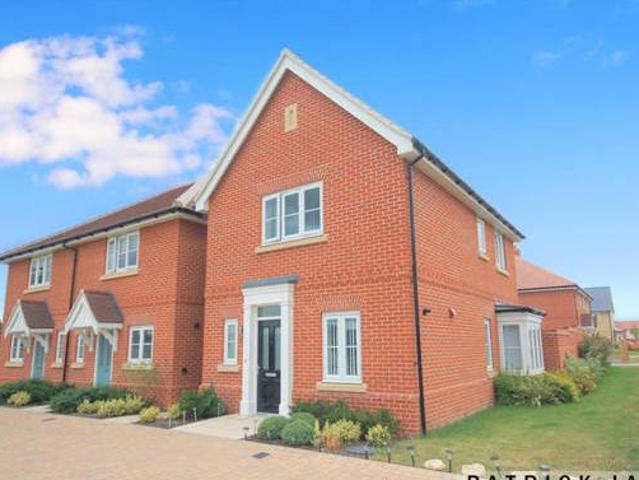 2 bedroom detached house for sale in Weeley Heath CO16