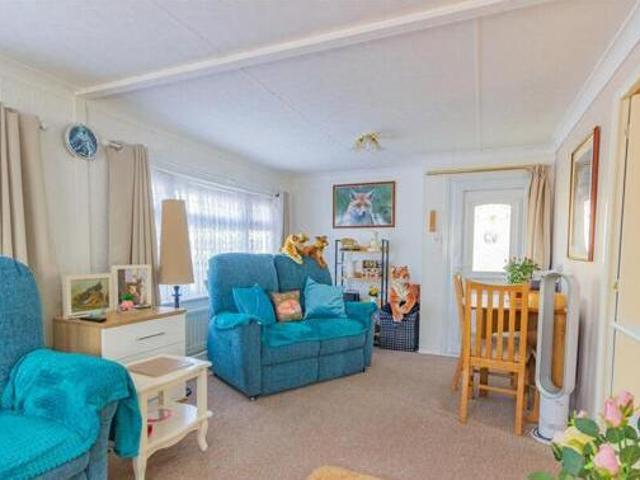 2 Bedroom Detached House For Sale In Weston super mare, Somerset