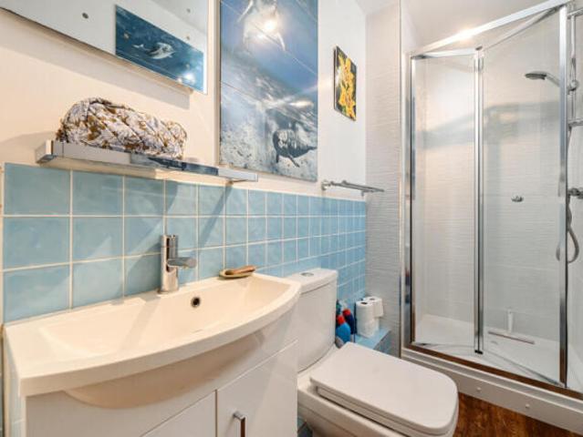 2 bedroom detached house for sale in Western Avenue, Woodley, Reading, RG5