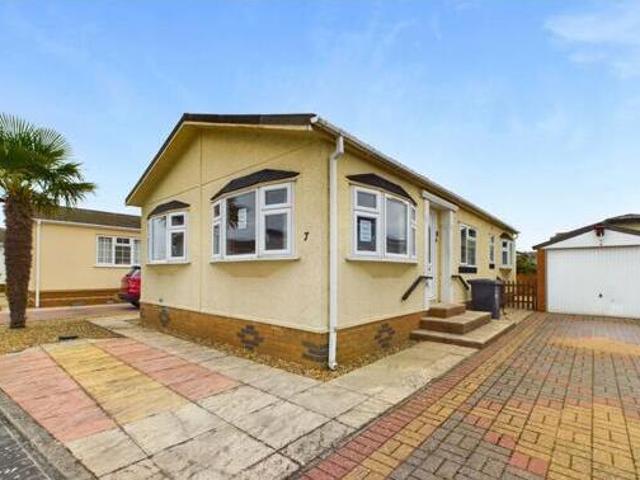 2 Bedroom Detached House For Sale In Wyton, Huntingdon