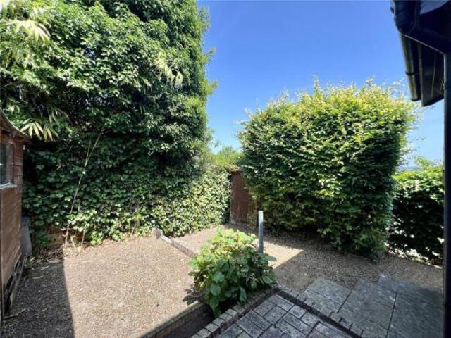 2 bedroom detached house for sale in The Mount, Guildford, Surrey, GU2