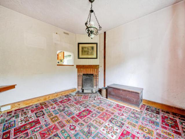 2 bedroom detached house for sale in The Avenue, Keston, Kent, BR2