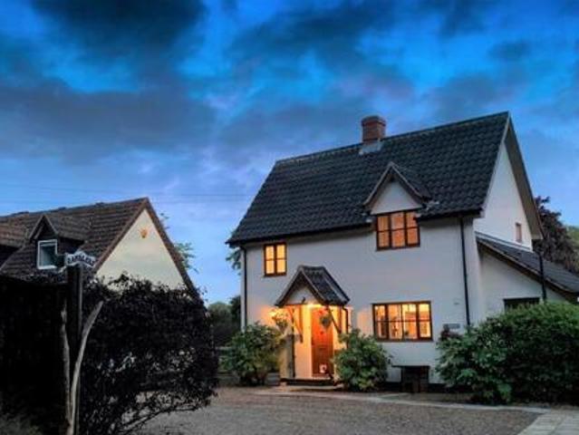 2 Bedroom Detached House For Sale In Thompson