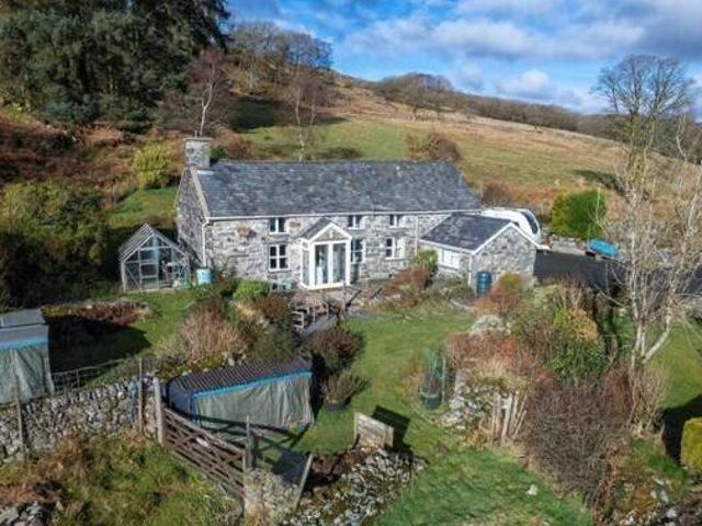 2 Bedroom Detached House For Sale In Trawsfynydd