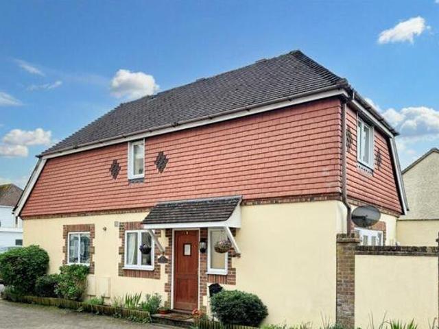 2 Bedroom Detached House For Sale In Tunbridge Lane