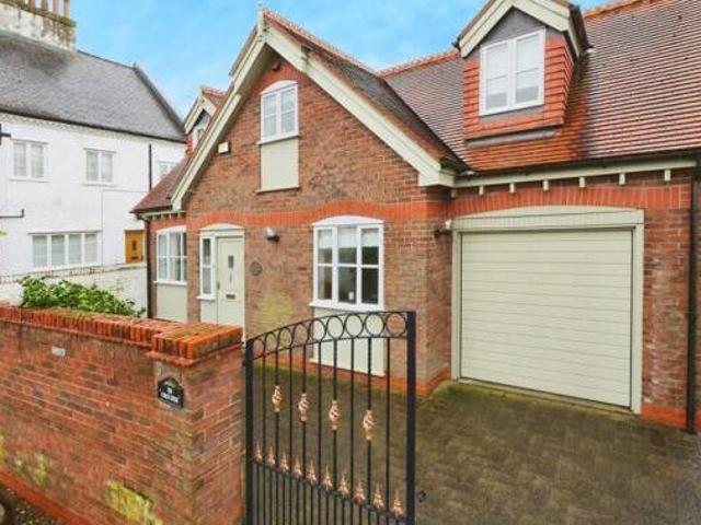 2 Bedroom Detached House For Sale In York, North Yorkshire