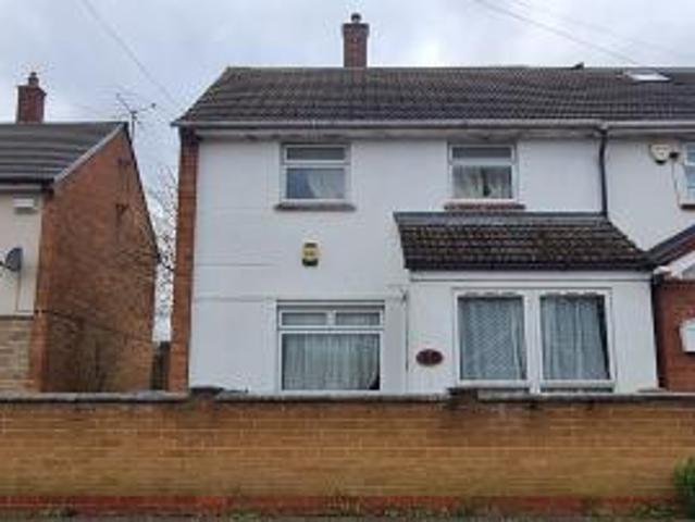 2 bedroom Detached house To Let