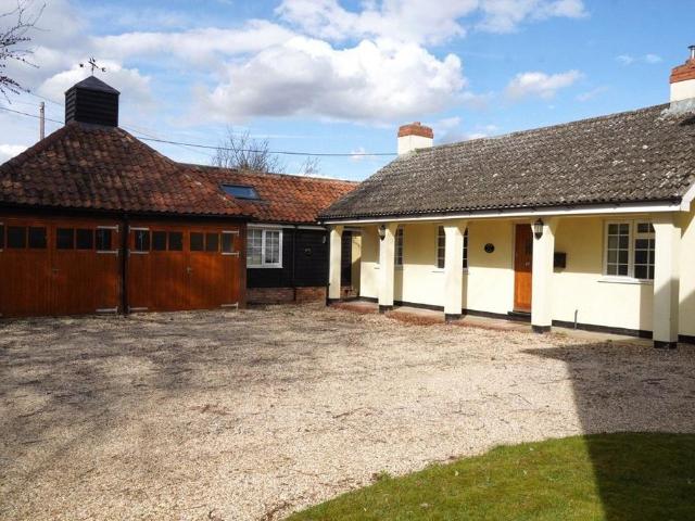 2 bedroom detached house to rent