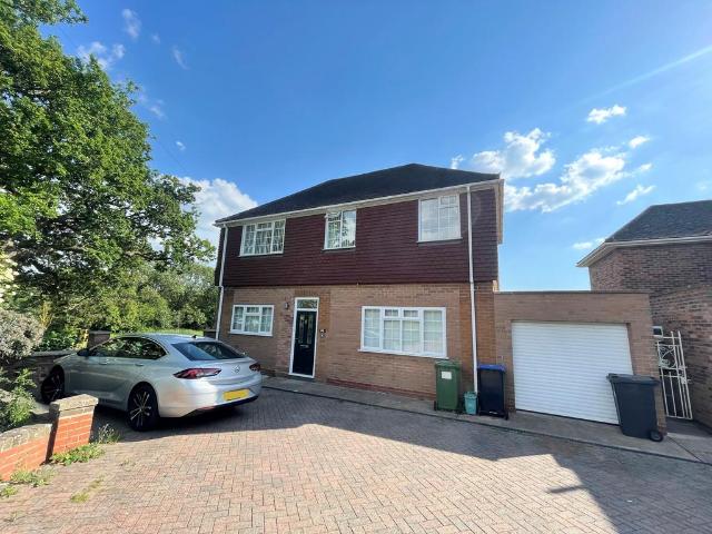 2 bedroom detached house to rent