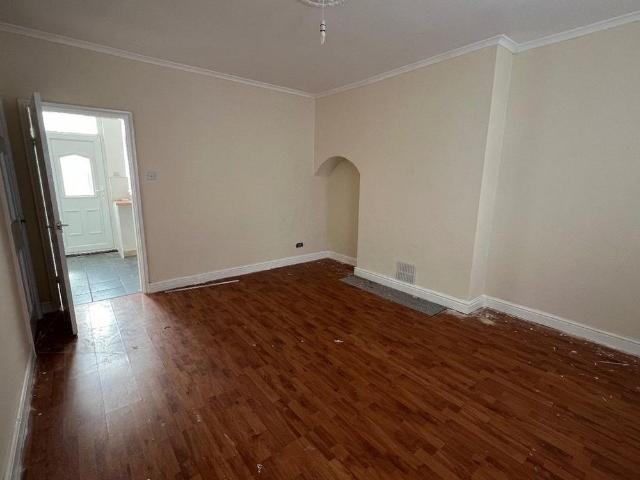 2 bedroom detached house to rent
