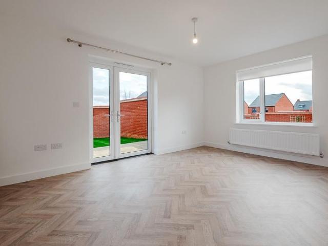 2 bedroom detached house to rent