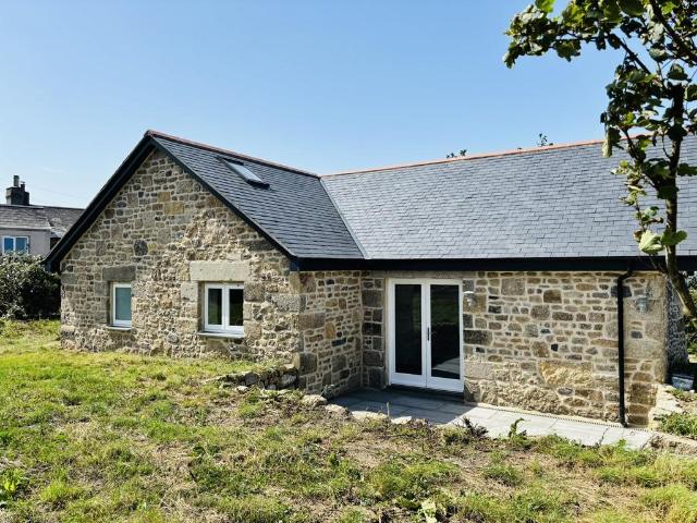 2 bedroom detached house to rent