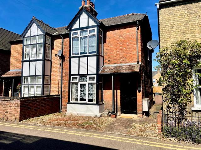 2 bedroom detached house to rent