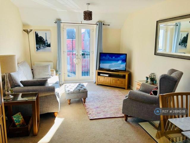 2 bedroom detached house to rent