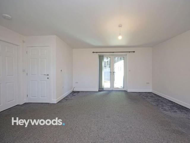 2 bedroom detached house to rent