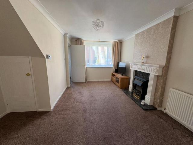2 bedroom detached house to rent