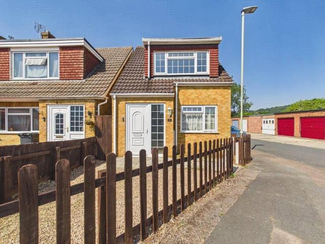 2 bedroom detached house to rent