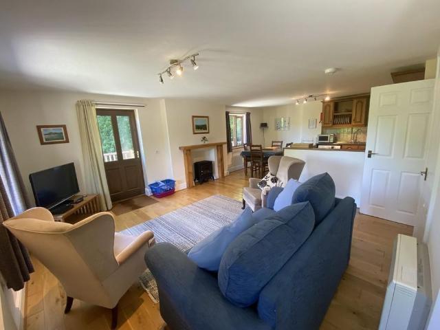 2 bedroom detached house to rent