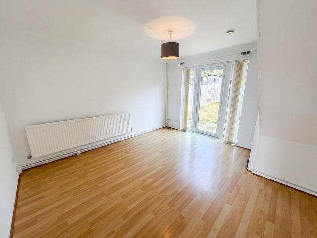 2 bedroom detached house to rent
