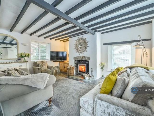 2 bedroom detached house to rent