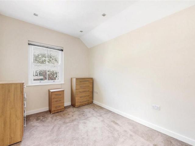 2 bedroom detached house to rent